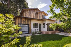10 Brilliantly Alternative Houses
