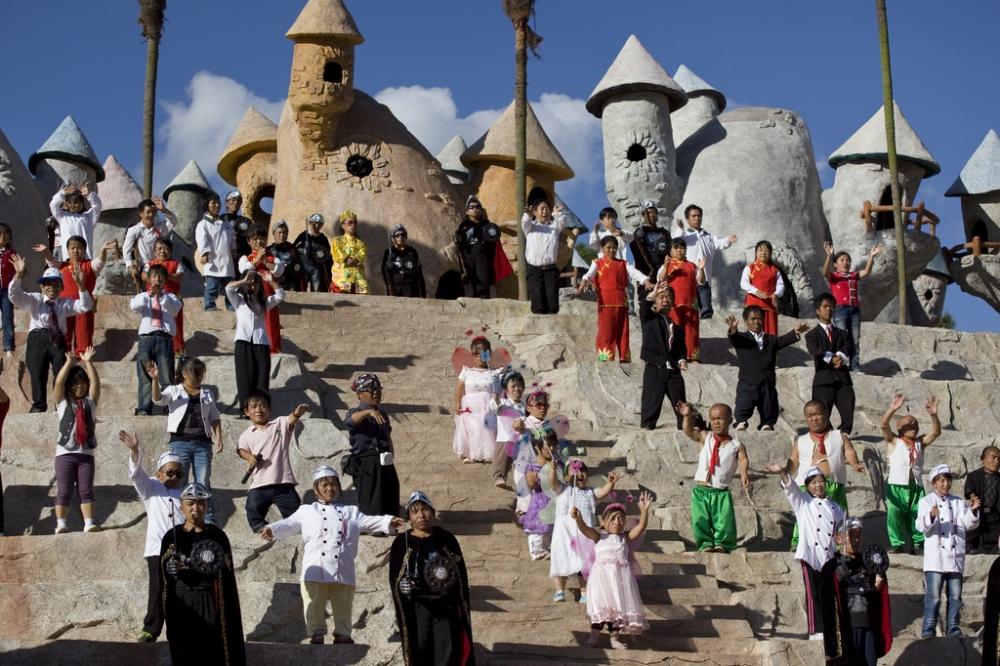 15 of the Strangest Towns on Earth